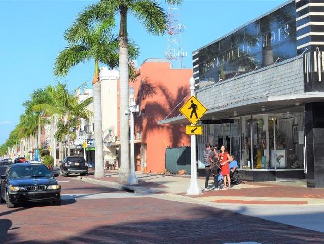1 Br, 1 bath, Apartment 1520 Jackson Street