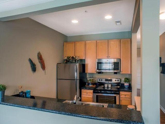 1 Br, 1 bath, Apartment 1526 Flat River Dr