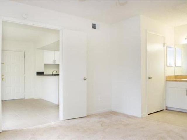 1 Br, 1 bath, Apartment 15280 SW 104th Street