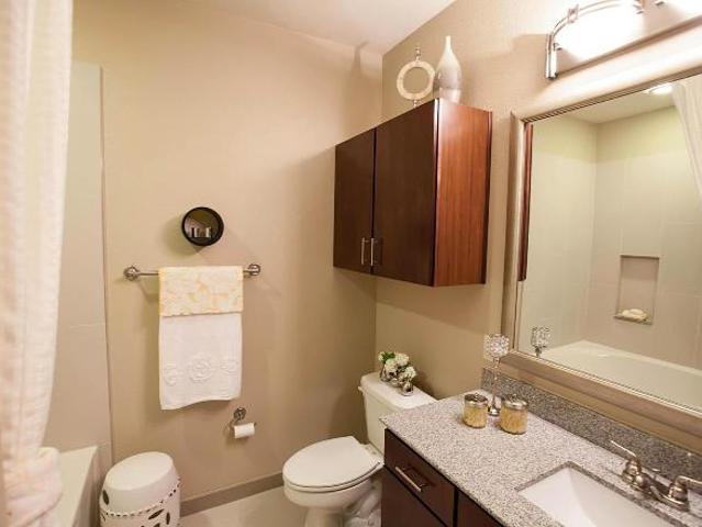 1 Br, 1 bath, Apartment 15300 Cutten Rd