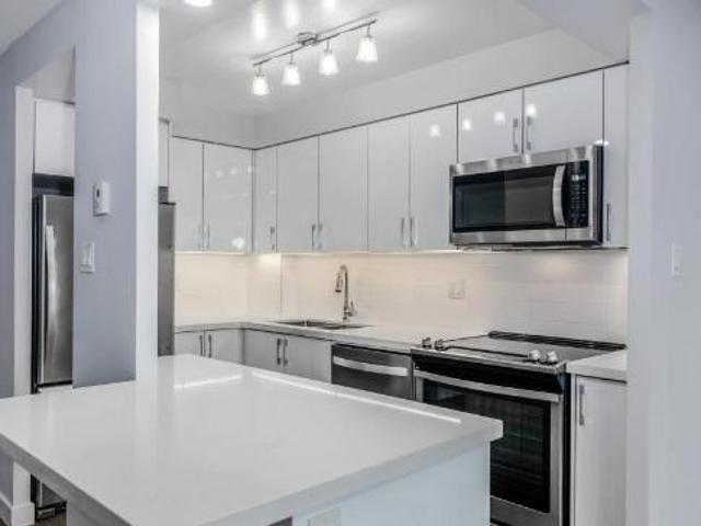 1 Br, 1 bath, Apartment 15 Baif Boulevard