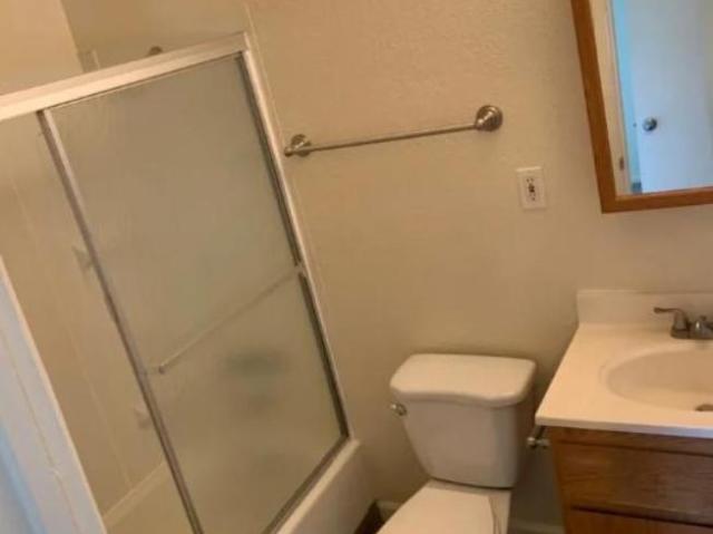1 Br, 1 bath, Apartment 1640 Tyrol Ln