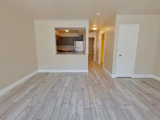1 Br, 1 bath, Apartment 1640 Athol Avenue