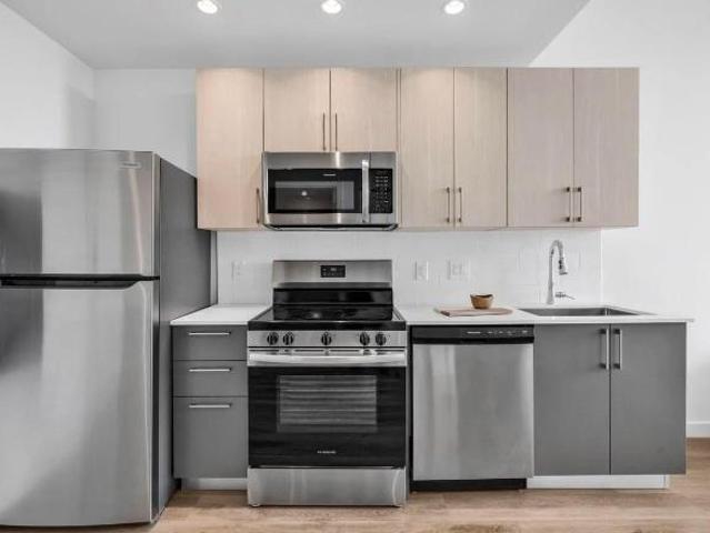 1 Br, 1 bath, Apartment 1642 NE 1st Ave