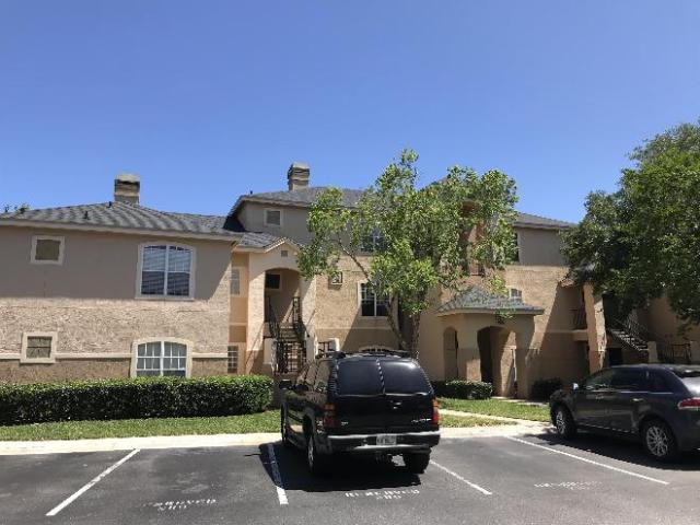 1 Br, 1 bath, Apartment 1655 The Greens Way