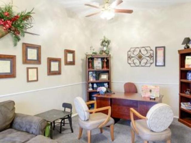 1 Br, 1 bath, Apartment 1600 Jones Drive
