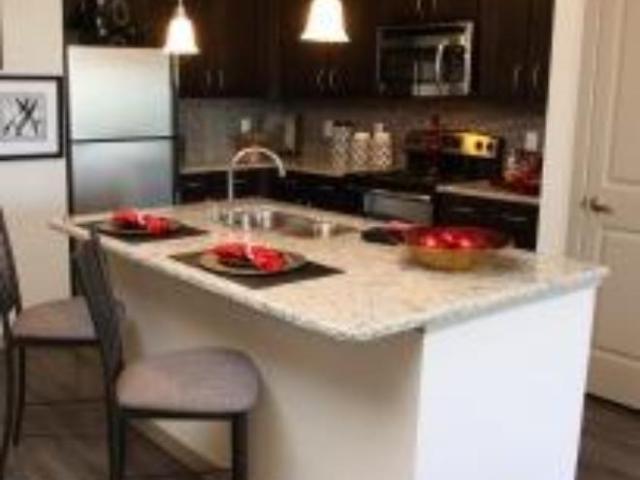 1 Br, 1 bath, Apartment 1601 E Debbie Lane