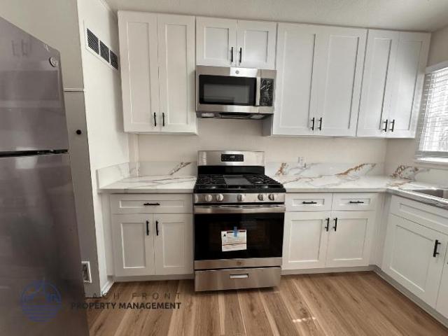 1 Br, 1 bath, Apartment 1604 Parton St