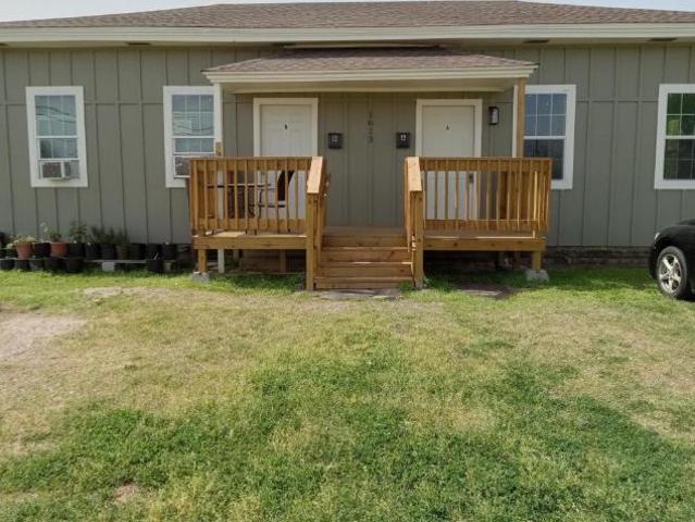 1 Br, 1 bath, Apartment 1613 Harry St