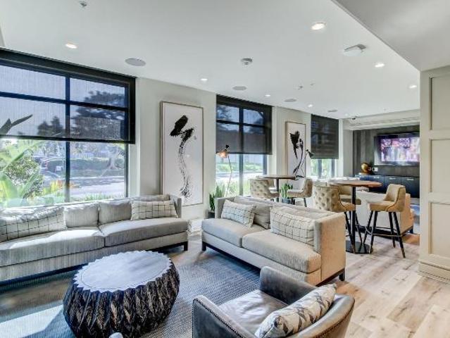 1 Br, 1 bath, Apartment 16101 Murphy Ave