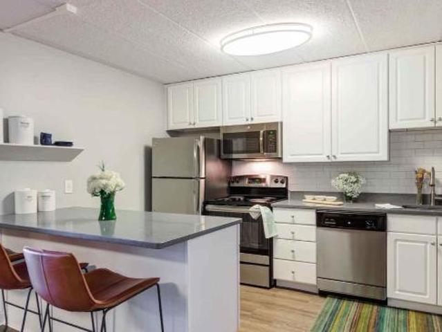 1 Br, 1 bath, Apartment 1610 Worcester Road