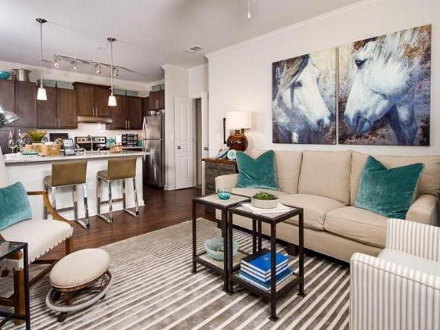 1 Br, 1 bath, Apartment 1625 Oak Farm Dr