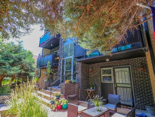 1 Br, 1 bath, Apartment 1639 Race Street