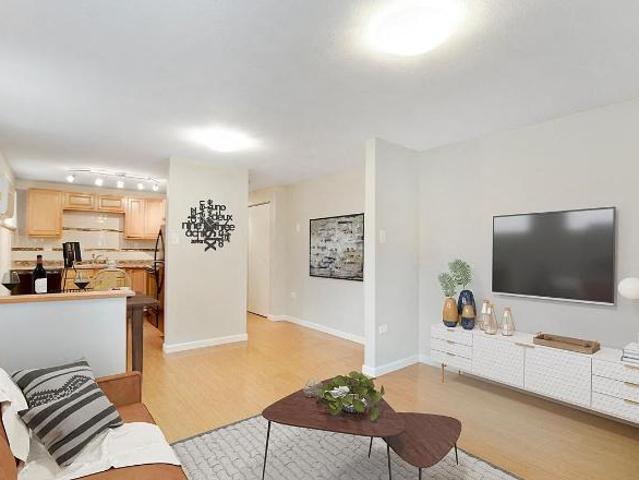 1 Br, 1 bath, Apartment 1639 Race Street