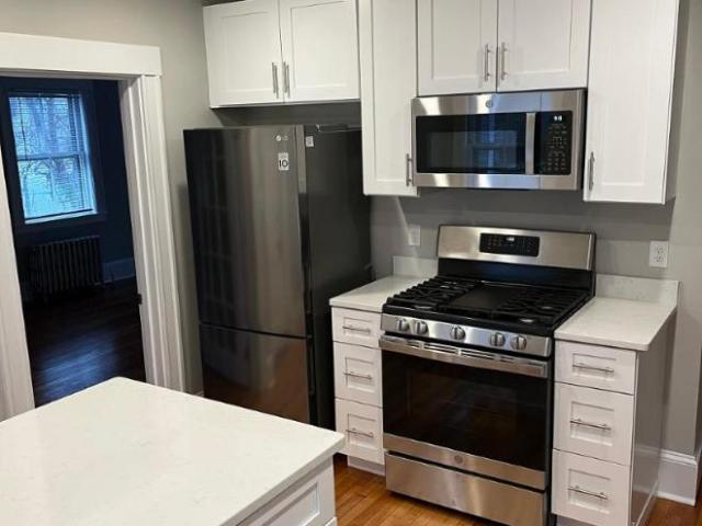 1 Br, 1 bath, Apartment 16 20 Brook Street