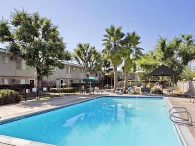 1 Br, 1 bath, Apartment 1740 Markston Rd