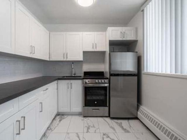 1 Br, 1 bath, Apartment 177 St George St