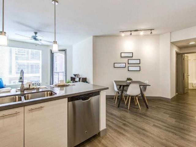 1 Br, 1 bath, Apartment 1781 S Campton Ave