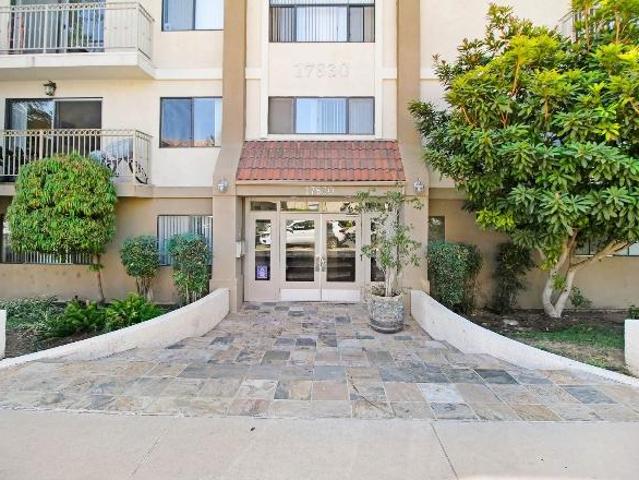 1 Br, 1 bath, Apartment 17830 Merridy St