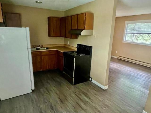 1 Br, 1 bath, Apartment 179 Glenwood Dr