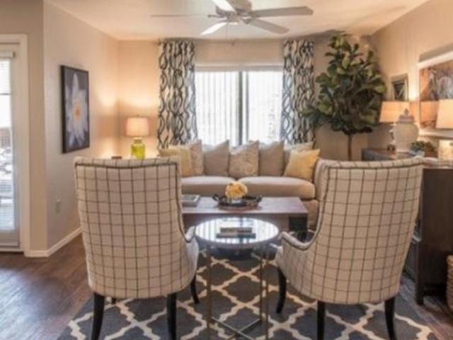 1 Br, 1 bath, Apartment 17030 N 49th St