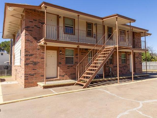 1 Br, 1 bath, Apartment 1704 Fairfax Avenue
