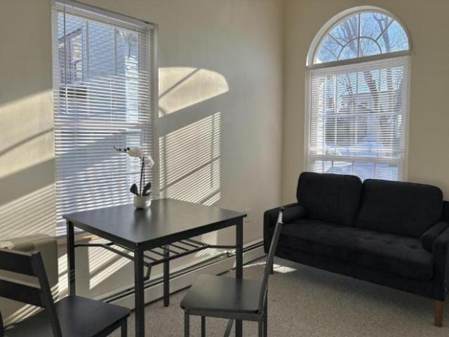 1 Br, 1 bath, Apartment 171 Oak St