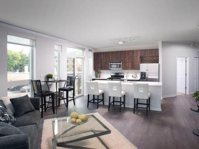 1 Br, 1 bath, Apartment 1720 Central St