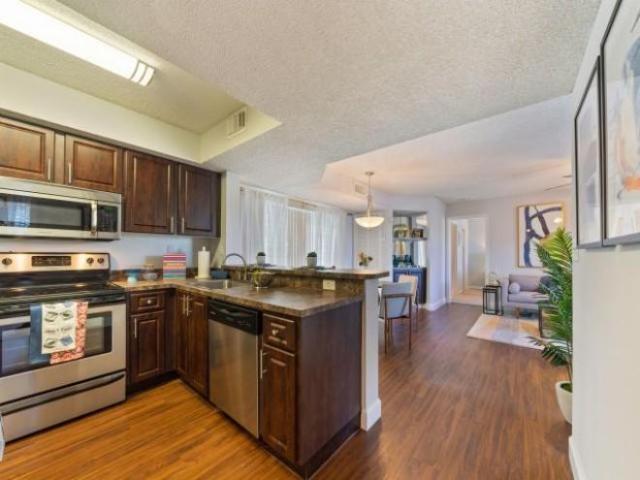 1 Br, 1 bath, Apartment 17230 NW 64th Ave