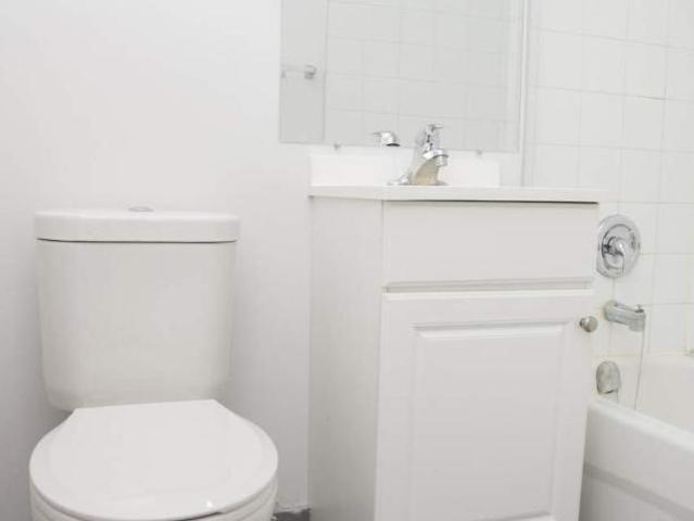 1 Br, 1 bath, Apartment 1731 Victoria Park Avenue