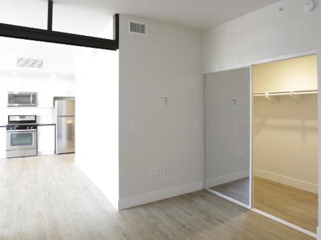 1 Br, 1 bath, Apartment 1810 State Street