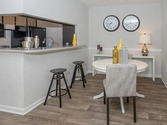 1 Br, 1 bath, Apartment 1817 Paces River Ave
