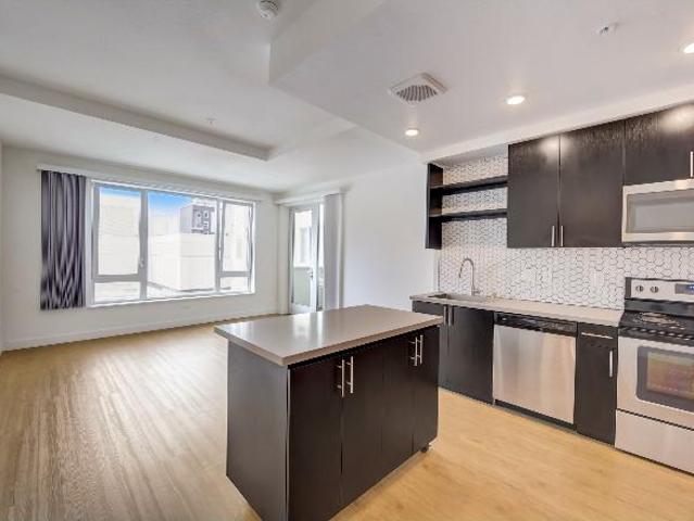 1 Br, 1 bath, Apartment 1815 Alice Street