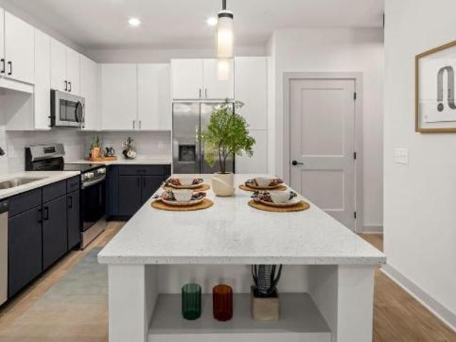 1 Br, 1 bath, Apartment 1821 Chatham Flats Dr