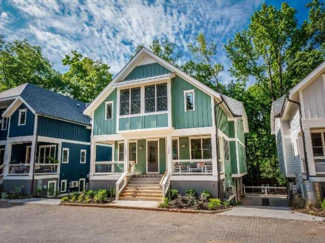 1 Br, 1 bath, Apartment 194 La France Walk NE #c