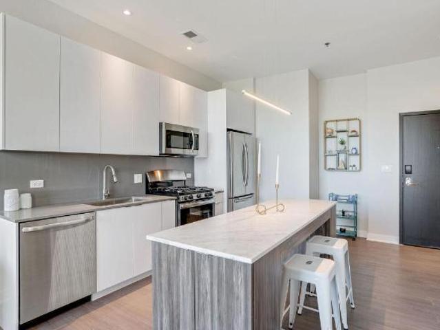 1 Br, 1 bath, Apartment 1950 N Campbell Ave