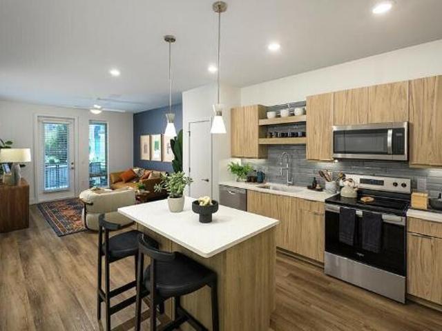 1 Br, 1 bath, Apartment 1950 Piedmont Cir NE