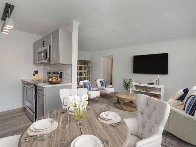 1 Br, 1 bath, Apartment 195 North Jackson Street
