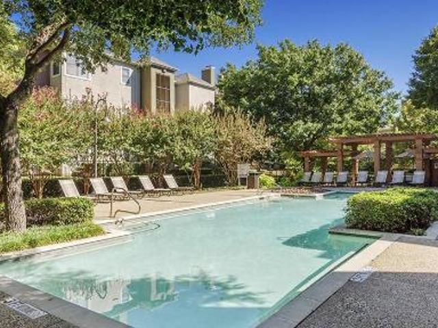 1 Br, 1 bath, Apartment 195 E Round Grove Road