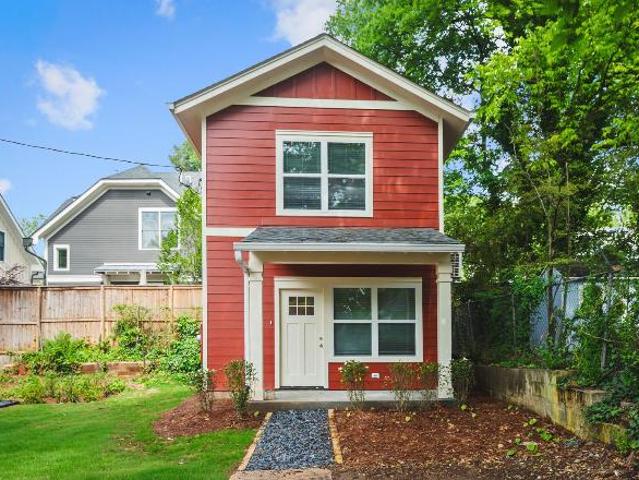 1 Br, 1 bath, Apartment 195 Flora Ave NE