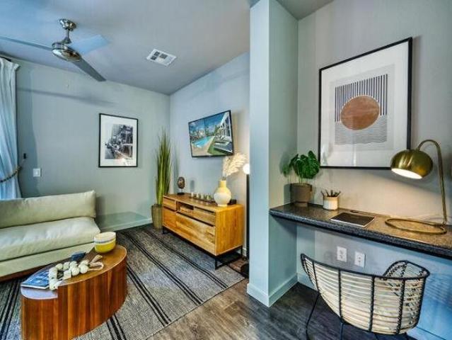 1 Br, 1 bath, Apartment 19800 N 7th St