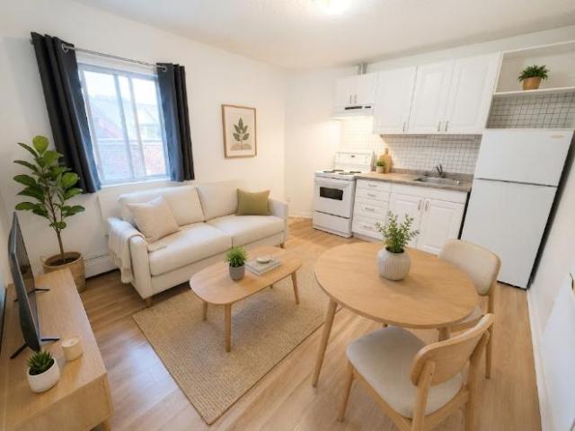 1 Br, 1 bath, Apartment 198 Dunn Ave