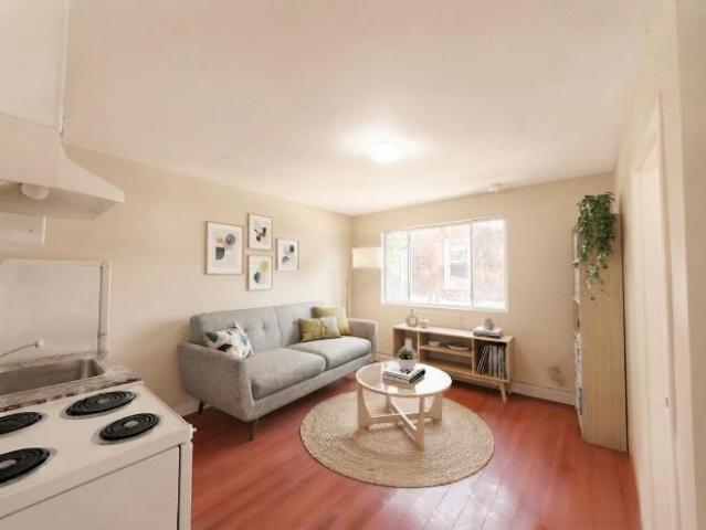 1 Br, 1 bath, Apartment 198 Dunn Avenue