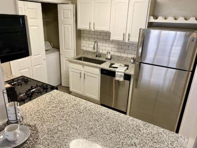 1 Br, 1 bath, Apartment 1901 Briarcliff Road NE
