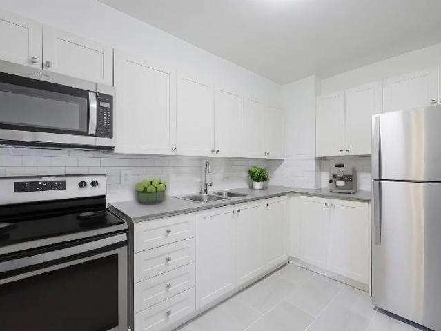 1 Br, 1 bath, Apartment 190 Dudley Ave