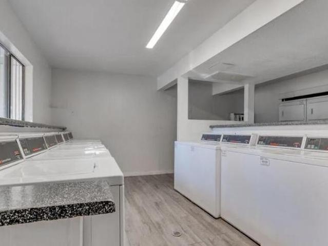 1 Br, 1 bath, Apartment 1923 N 70th St