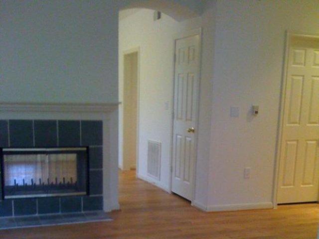 1 Br, 1 bath, Apartment 1920 W Gray St