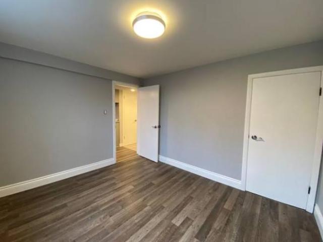 1 Br, 1 bath, Apartment 192 Allen St