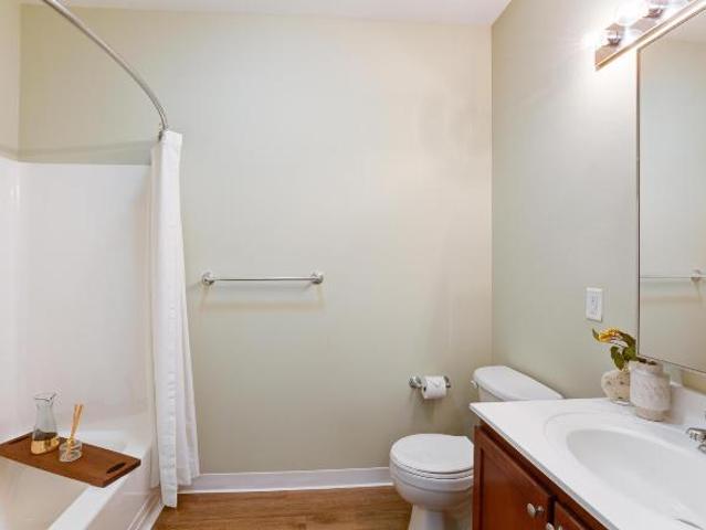 1 Br, 1 bath, Apartment 1 Windsor Woods Lane