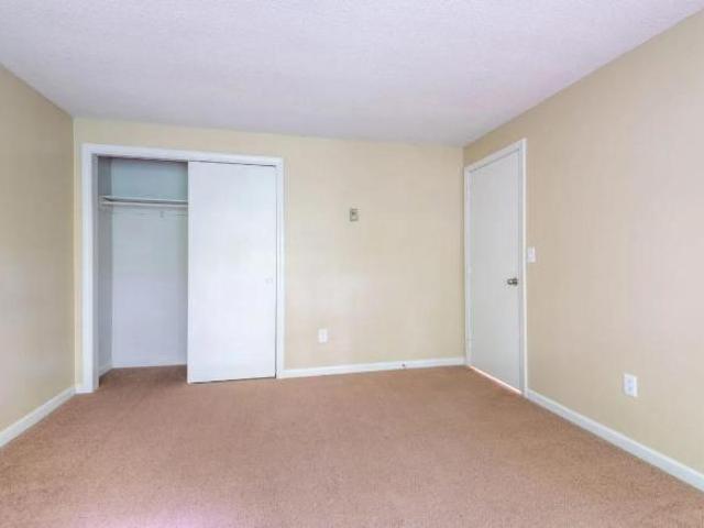 1 Br, 1 bath, Apartment 1 Amesbury Court